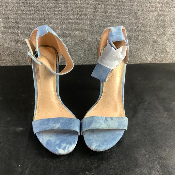 Liliana | Shoes | Liliana Golden 62a High Heel Shoes New In Box | Poshmark